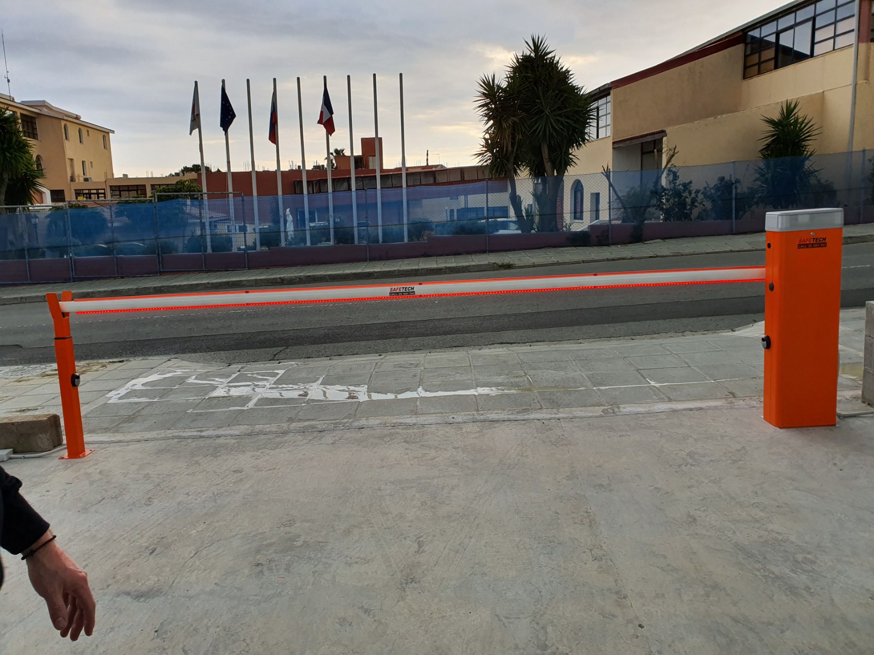 Barriers - SAFETECH SECURITY SYSTEMS LTD